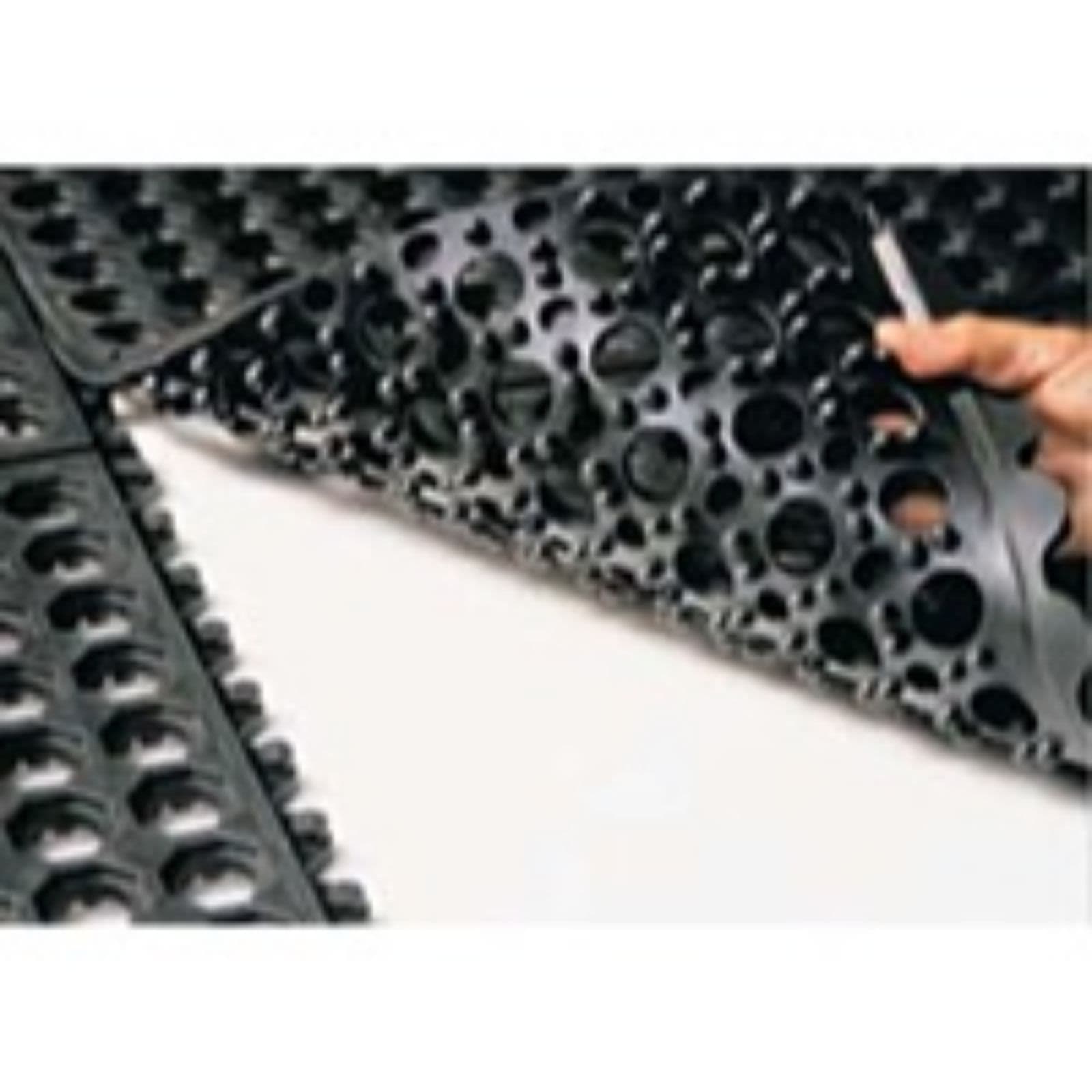 Matting with Interlocking System